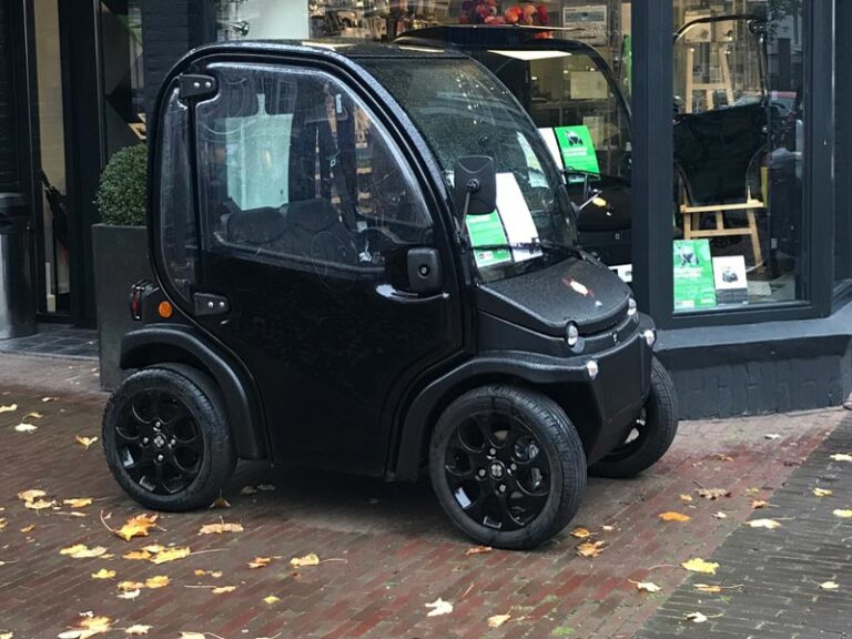 Dutch Moped Cars | ExpatINFO Holland